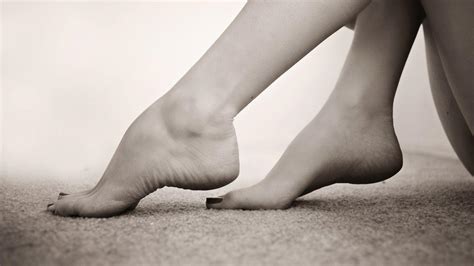 Barefoot Wallpapers Wallpaper Cave