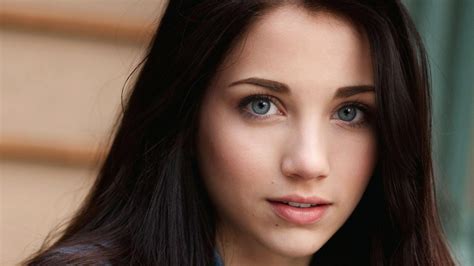 Grey Eyes Black Hair Girl Model In Blur Background Hd Girls Wallpapers
