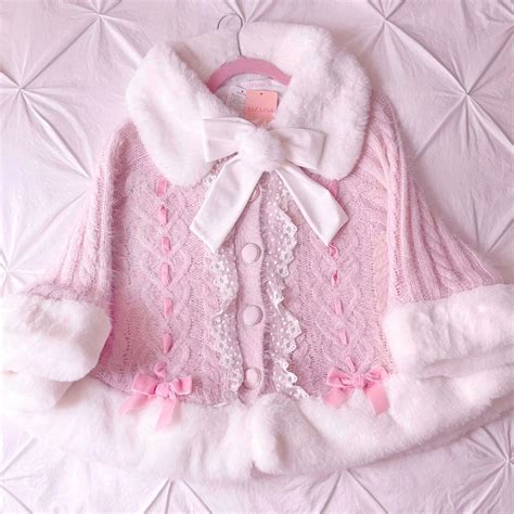 Pin By ༺ 𝒜𝓃𝑔𝑒𝓁 ༻ On • Fashion ꕥ Files • Girly Outfits Cute
