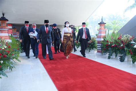 Potret Puan Maharani Pakai Baju Adat Bali Di Sidang Tahunan Mpr Dpr