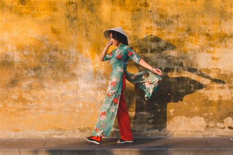 Vietnamese Traditional Dress The Story Of Ao Dai And Where To Find Them