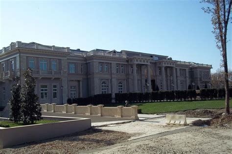 Inside The Enormous £1bn Russian Mansion Dubbed Putins Palace