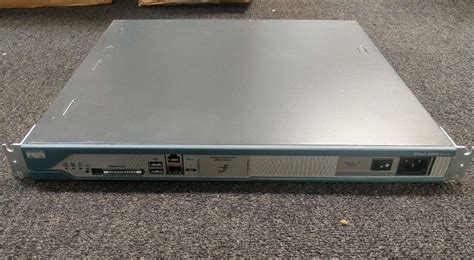 cisco 2811 router with vpn pvdm2 48 adv ip services voice router