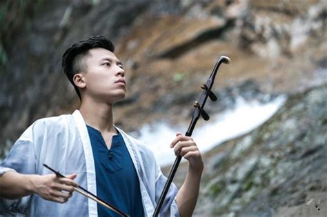 二胡教学：自学成才不是梦 乐器教程网