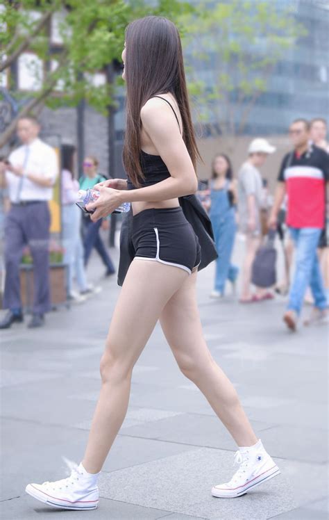 Pin On 美脚
