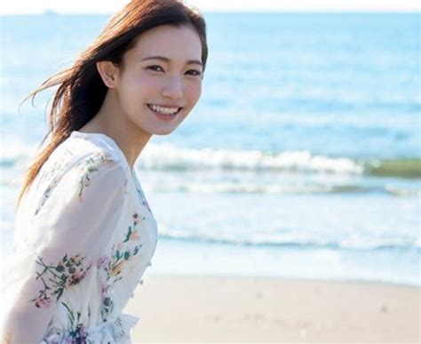 【咲乃小春】整った顔立ちのロシア系クォーター美少女がavデビュー！育ちの良いお嬢様jdの初脱ぎand初セックス！顔射・拘束・3pで絶頂アクメ