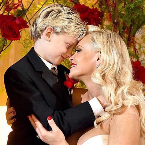 All About Jenny Mccarthys Son Evan Joseph Asher