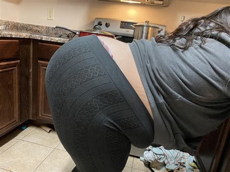 Bent Over Waiting For You To Cum Over 😋🙈🥰 Scrolller