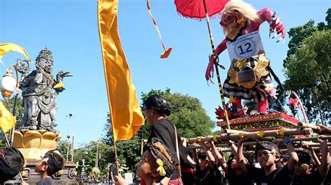 Makna Tradisi Ogoh Ogoh Dalam Perayaan Hari Raya Nyepi Di Bali Travel