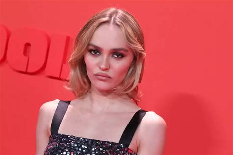 Lily Rose Depp Dénudée Dans The Idol Elle Dévoile Ses Looks Les Plus