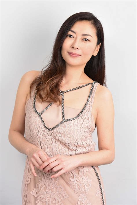 【写真 3 22枚】中山美穂：女性は年を重ねて「むしろ深みが輝きになる」 Mantanweb（まんたんウェブ）