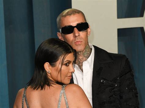 Travis Barker Kourtney Kardashian Were Workout Buddies Before Dating
