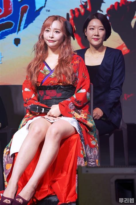 Av배우 오구라 유나 어제 내한 모습  포텐 터짐 최신순 에펨코리아