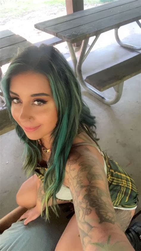 𝐆𝐎𝐃 𝐍𝐈𝐗𝐈𝐄 ♡ On Twitter Rt Goddessnixie Sitting On Faces Is My