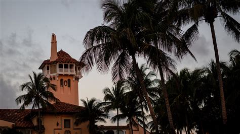 Mar A Lago Worker Provided Prosecutors New Details In Trump Documents