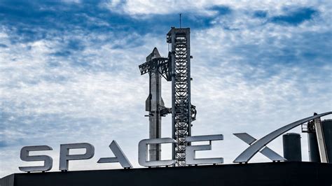 Spacex Stacks Starship Ahead Of 3rd Test Flight Photos Space