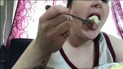 Fat Bbw Close Up Chewing 3300 Calories Wmv Hd Kyras Bbw Fetish
