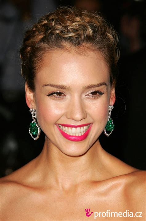 Jessica Alba Hairstyle Easyhairstyler