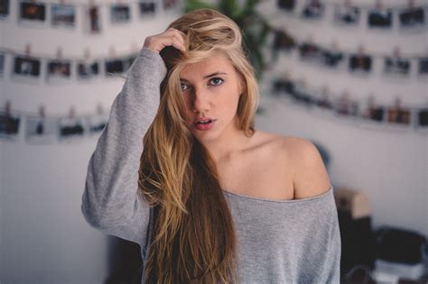 Bare Shoulders Blonde Robert Marcillas Ronda Open Mouth Judit