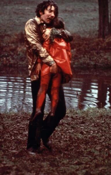 Donald Sutherland In The Opening Scenes Of Dont Look Now