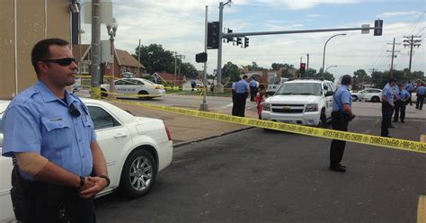 Man Dead After Officers Shoot Suspect In St Louis