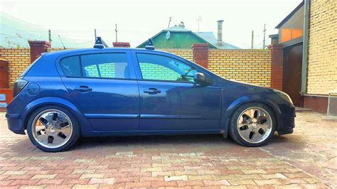 ~тем временем~ — Opel Astra H 1 6 л 2005 года тест драйв Drive2