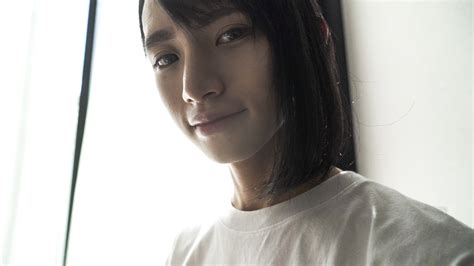 with manicures and makeup japan s ‘genderless blur line between pink