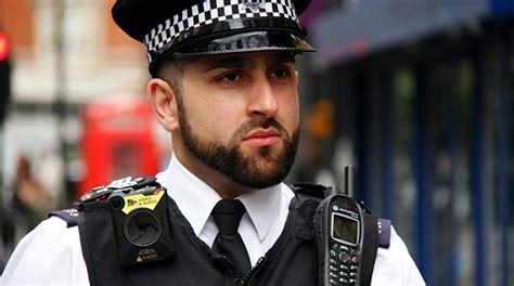 Metropolitan Police Begins Rollout Of Body Worn Video Cameras
