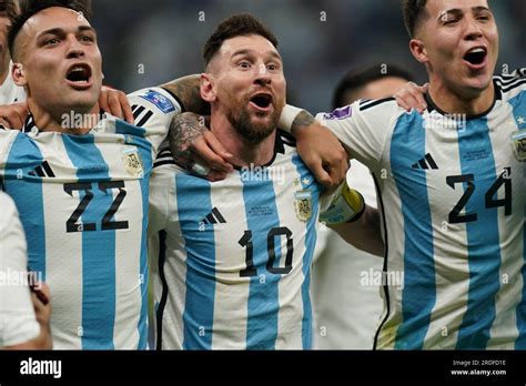 Lusail Qatar 10 December 2022 Lionel Messi Enzo Fernandez And