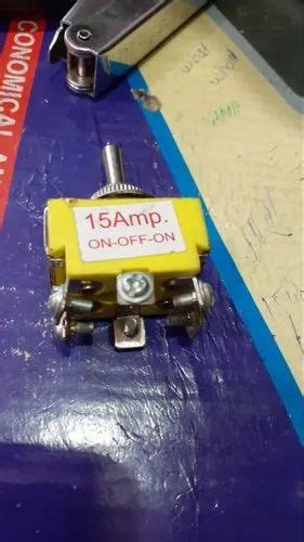 Medium Quality Three Position Center Off Toggle Switch 6 Pin 220