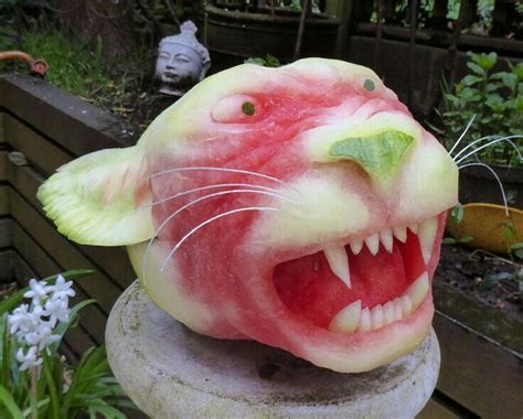 Pin By Louisa Hafsi On Jeux De Nouriture Watermelon Carving Creative