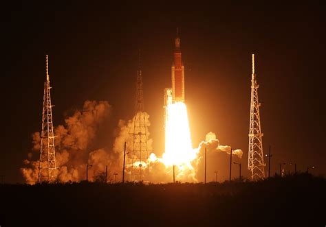 Nasa Launches Artemis 1 Lunar Mission Cgtn