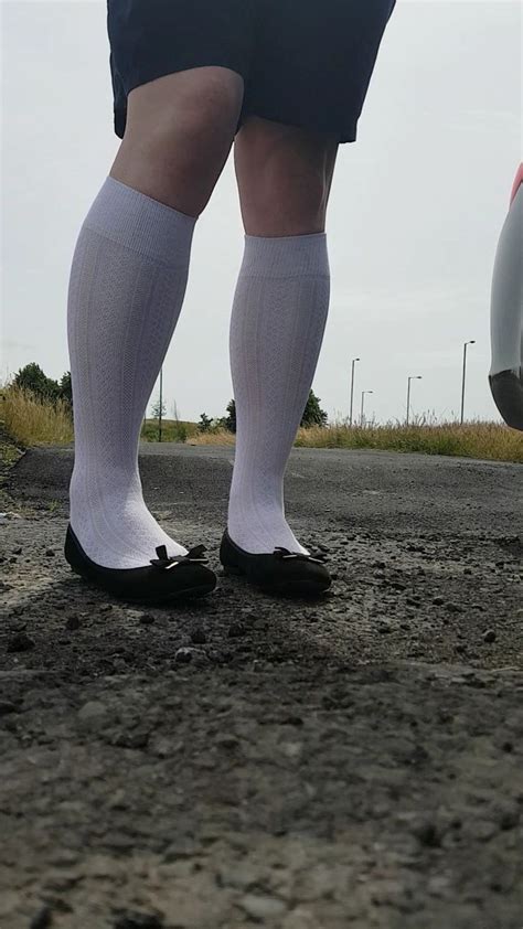 Pin By Robert Wallace On Shoes Pantyhose Fashion Fashion Socks