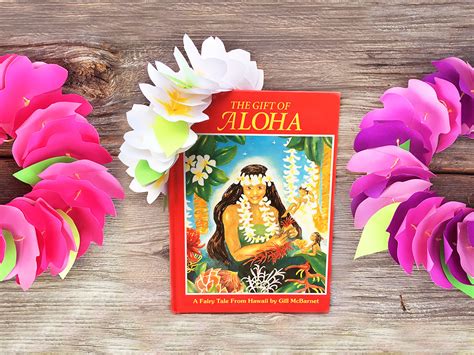 The T Of Aloha Paper Lei Craft Creating Creatives