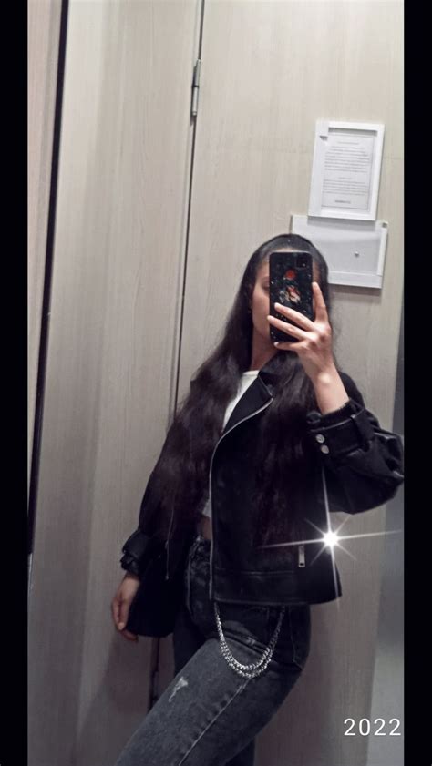 Pin By جود انا On مرات الحفظ السريع In 2022 Fashion Leather Jacket