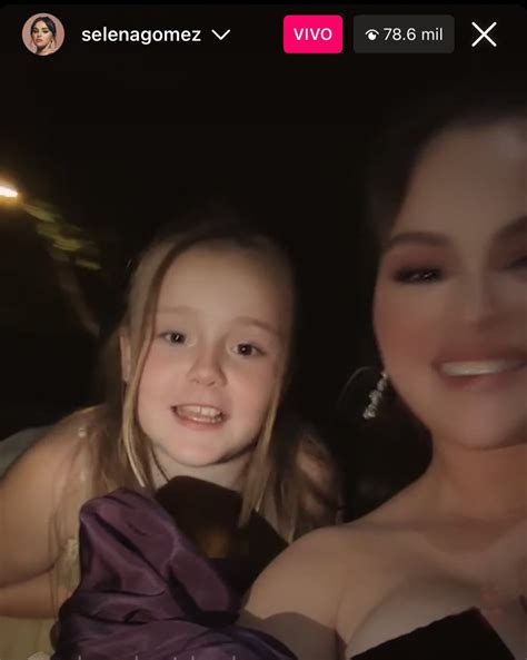 Selena Gomez Worldwide Fan Account On Twitter Selena Went Live On