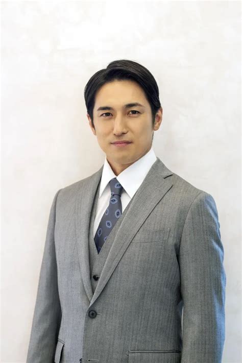 画像・写真 倉科カナ・菊池風磨w主演作のゼロ距離メインビジュアル公開 山田真歩、高橋光臣、市川由衣の出演解禁も＜隣の男はよく食べる＞ 3 4