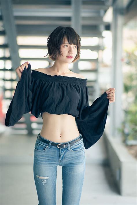 ヘソフェチが悶絶するエキゾチック美人「やね」さん16 Kai You
