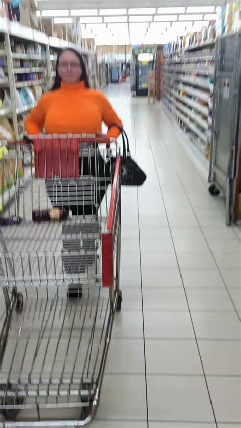 Nude Women Flashing At Walmart Hotnupics Com Sexiz Pix