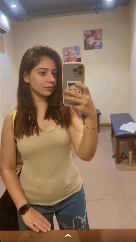 Hashneen Long Legs Makes Me Horny…👅 R Punjabiactresses