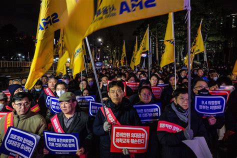 South Korean Trainee Doctors Protest Governments Quota Plan Time
