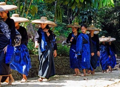 Mengenal Suku Baduy Suku Asli Sunda Yang Bersahabat Dengan Alam