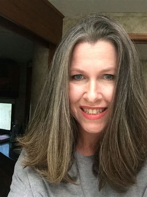 Growing Out Gray Hair 23 Months November 2015 One Side Is Definitely