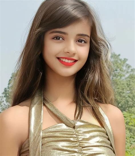 Pin By Arya Yogi On Beauty Full Girl Beauty Girl Beautiful Blonde
