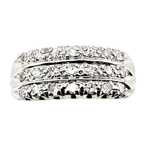 14 Karat White Gold And Diamond Wedding Band For Sale At 1stdibs