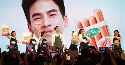 เบทาโกร รุกตลาดไส้กรอกครั้งใหญ่ ดึง โป๊ป – ธนวรรธน์ เป็นพรีเซนเตอร์ ไส้