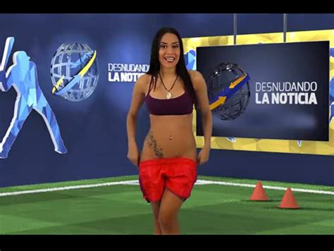 [vídeo] La Pícara Presentadora De Tv Se Desnuda Para Celebrar Un
