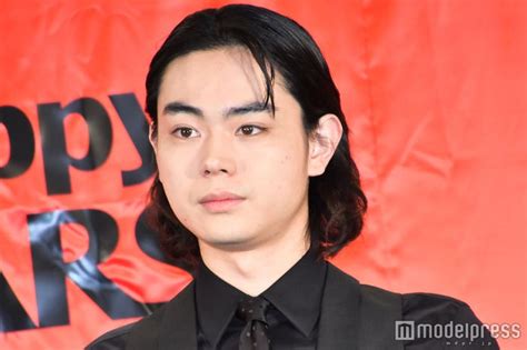 橋本環奈、小栗旬・菅田将暉・ムロツヨシ・新井浩文からの“一人暮らし祝い”が豪華と話題 モデルプレス