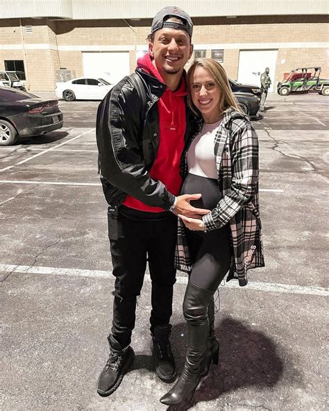 Patrick Mahomes Fiancee Slams Sportscenter During Super Bowl 2021