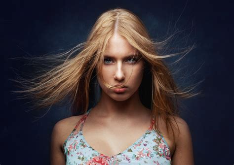 Download Blue Eyes Blonde Woman Model Hd Wallpaper By Zachar Rise